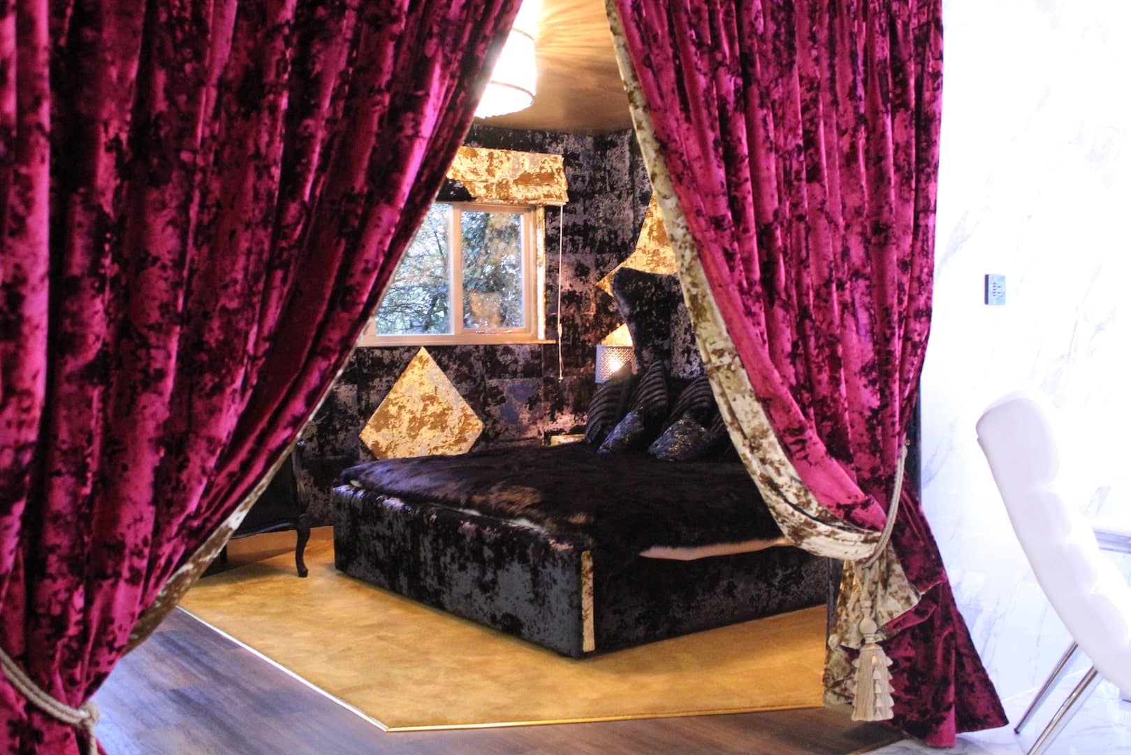 Coliseum Suite - Who'd A Thought It